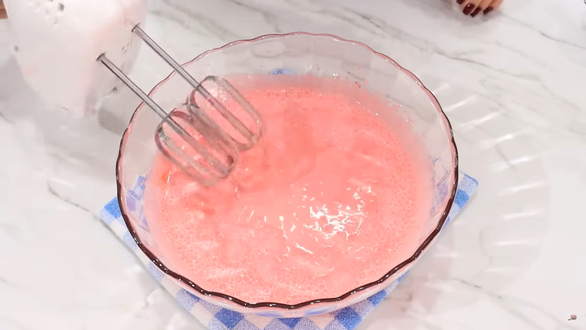 Bolo Rosa de Morango